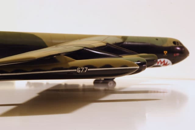 Papercraft Kit B-52 Stratofortress Airplane 3d Paper Model Crafting Kit ...