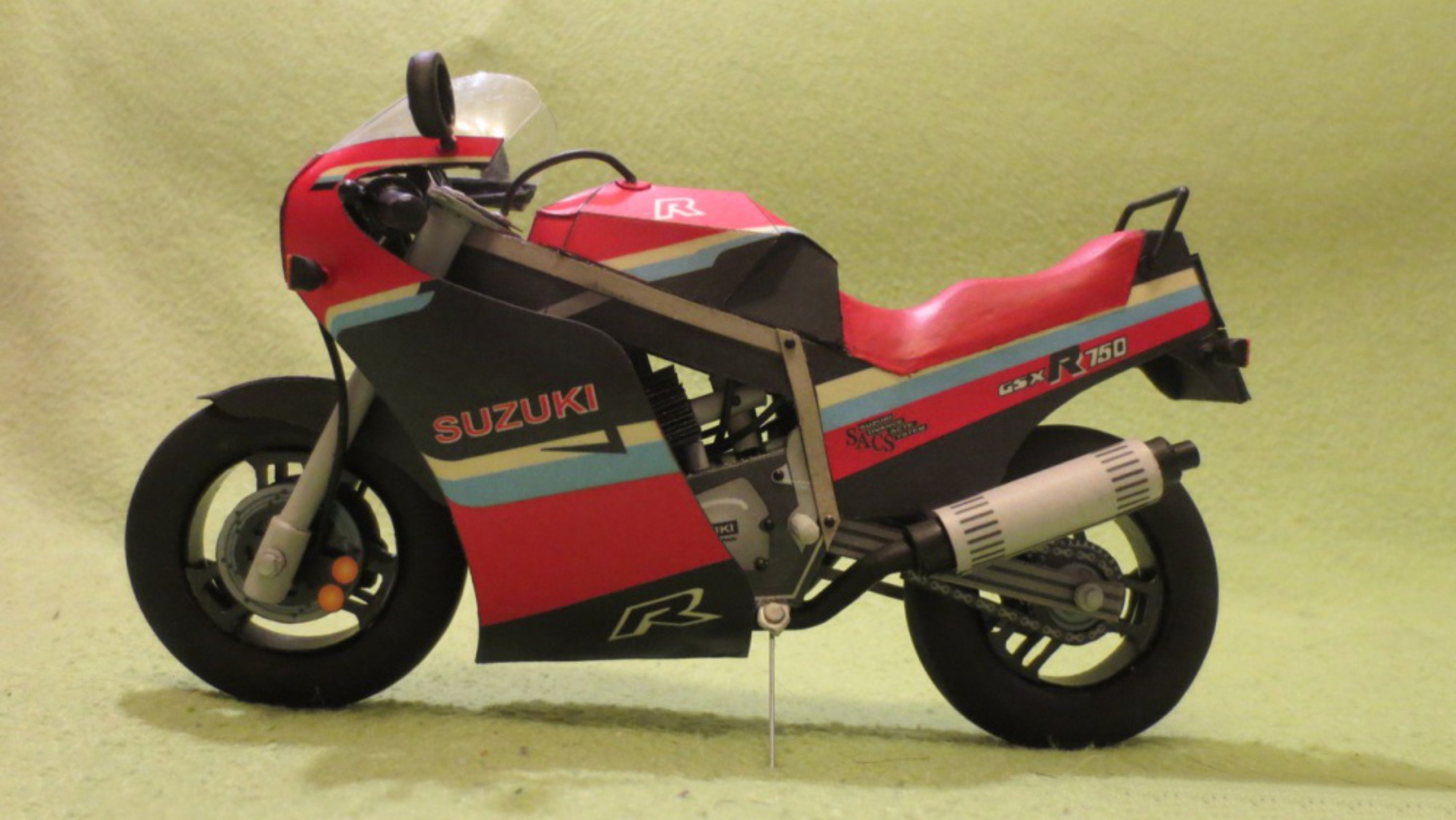 Papercraft Kit Suzuki R750 Motorcycle 3d Paper Model Crafting Kit PDF ...