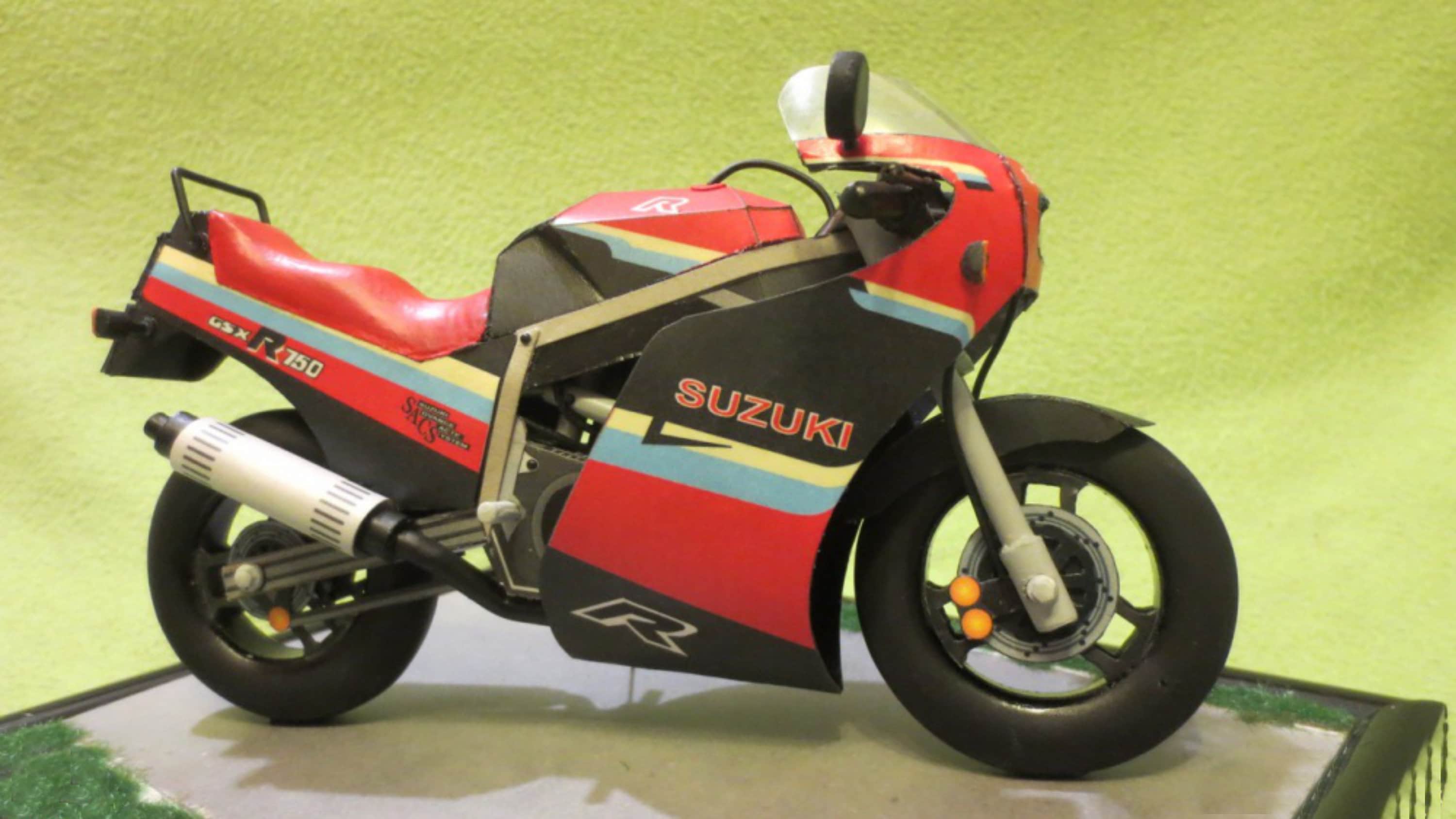 Papercraft Kit Suzuki R750 Motorcycle 3d Paper Model Crafting Kit PDF ...