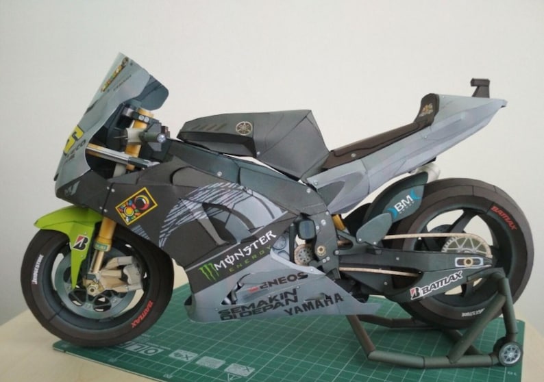 Papercraft Kit Yamaha YZR M1 2013 Motorcycle 3d Paper Model Crafting ...