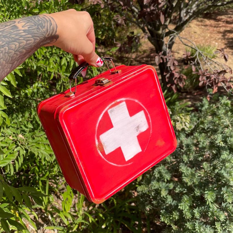 Dead by Daylight DBD Medkit Prop - Etsy