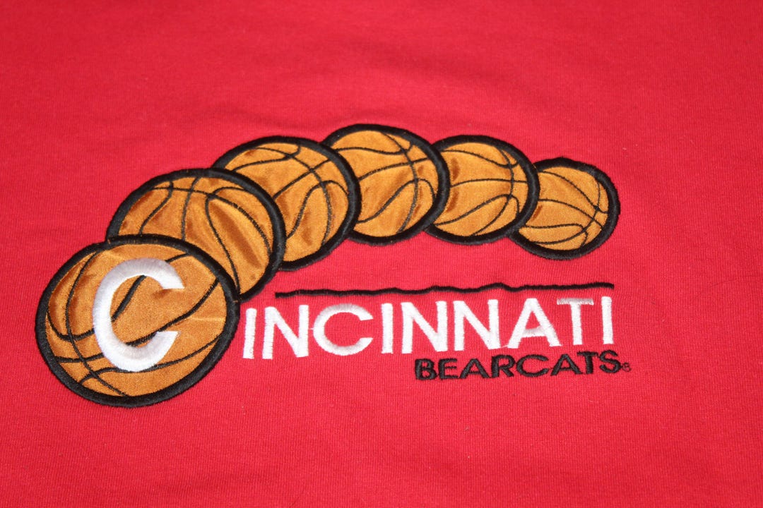 Vintage University of Cincinnati Bearcats Red Basketball Sweatshirt ...