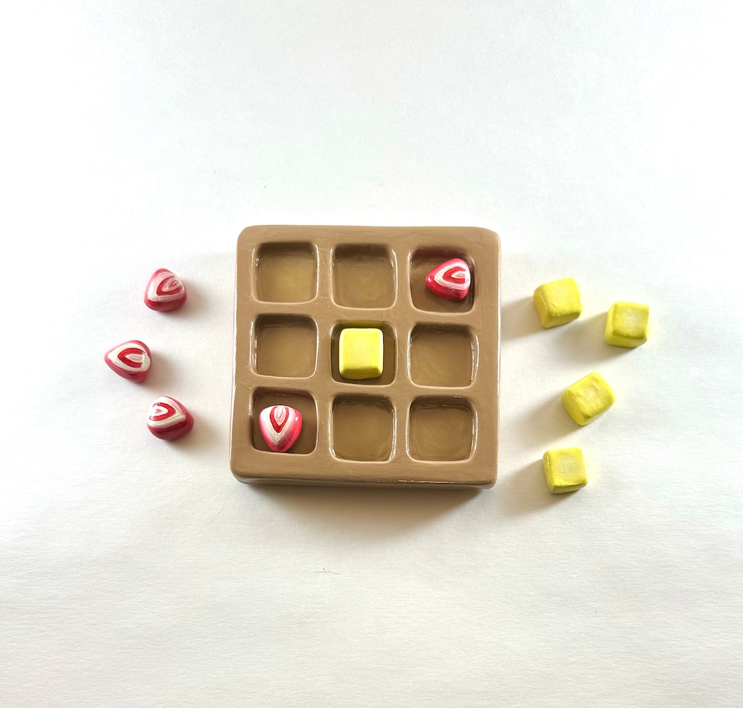 MINI Waffle Tic Tac Toe Game Set With Strawberries and Butter Cube Game ...