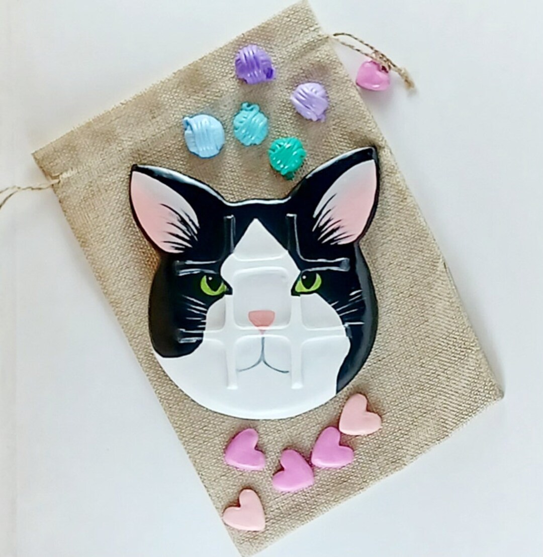 Customizable Cat Tic Tac Toe Game Set With Multi-colored Balls of Yarn ...