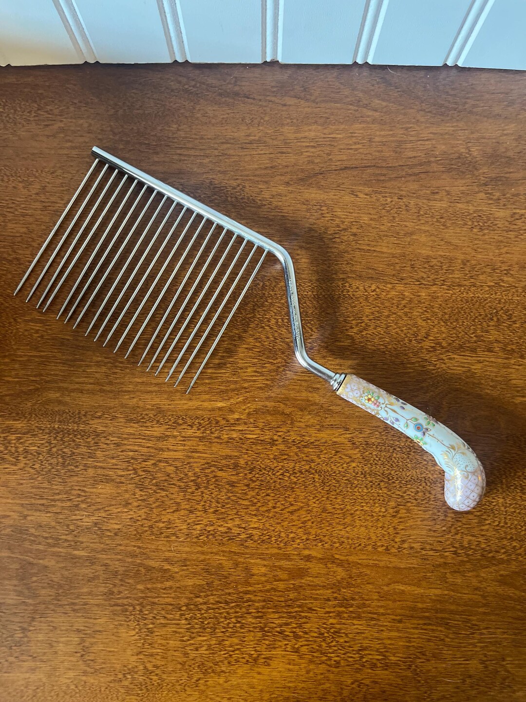 Vintage Cake Cutter/breaker, Made in England, Hand Painted - Etsy