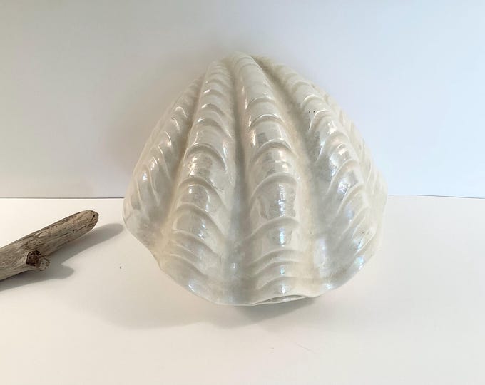 Vintage Ceramic Iridescent Clam Shell Lidded Trinket Dish, Ruffled Clam ...