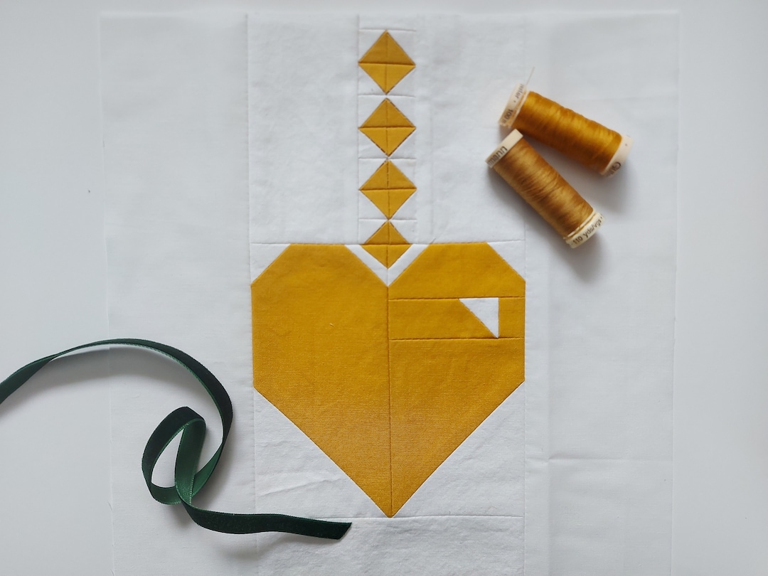 Heart Shaped Locket PDF Quilt Block Pattern - Etsy