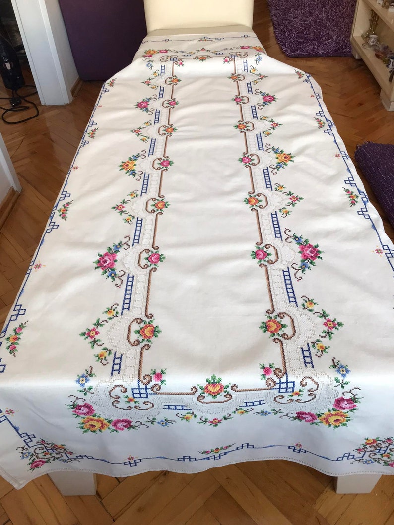 Vintage Handmade Embroidered Cross Stitch Crocheted Tablecloth Flower ...