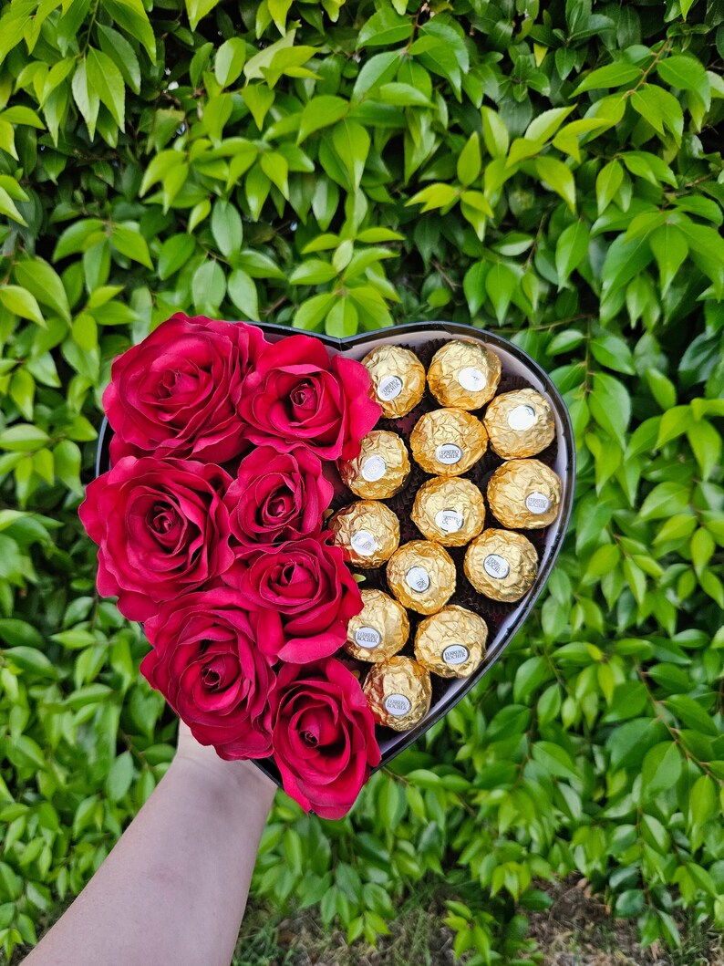 Ferrero Rocher Red Roses Valentine's Day Half and Half Love Heart Box ...