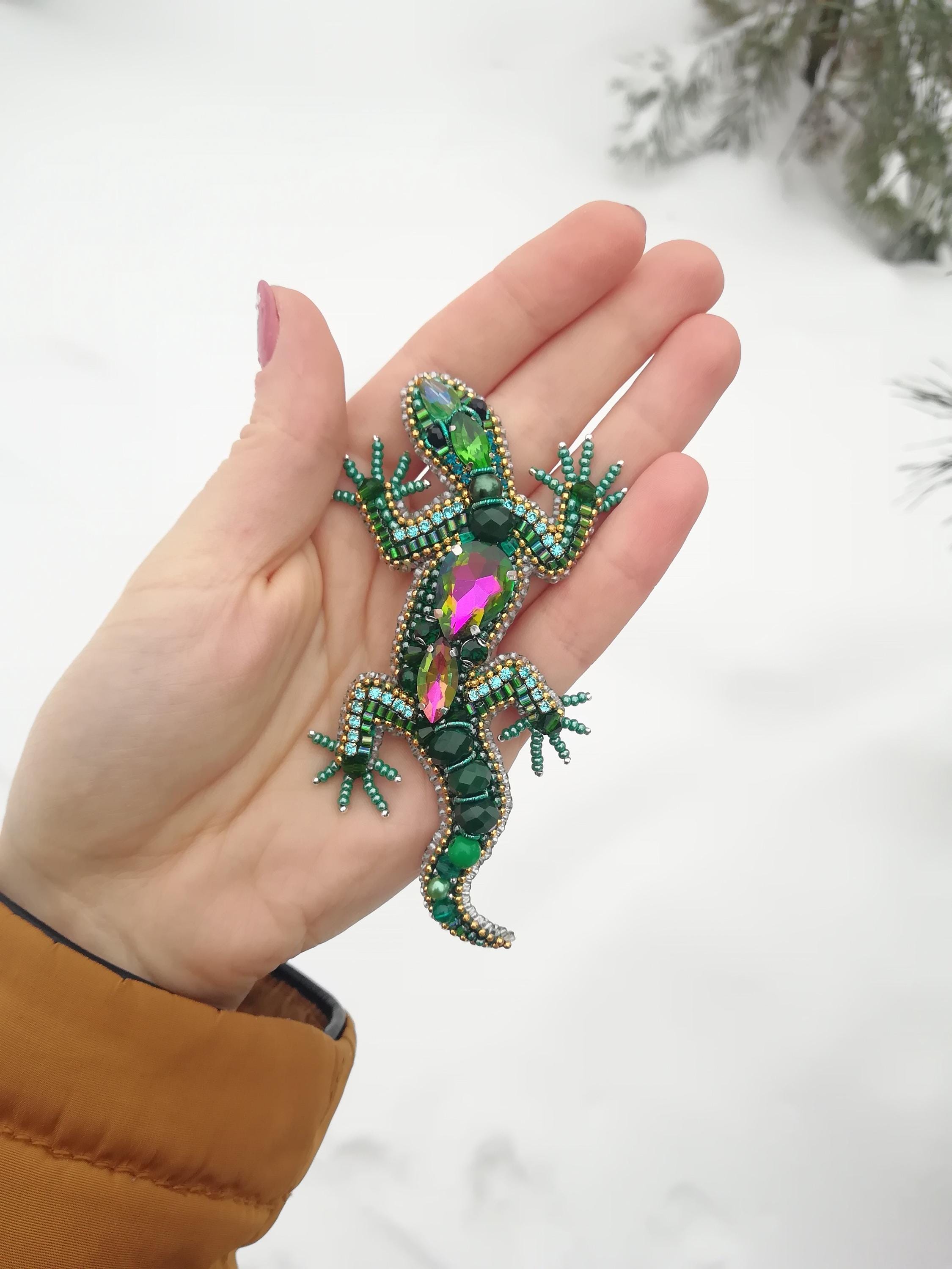 Nature-inspired Emerald Green Embroidered Animal Brooch in the Shape of ...
