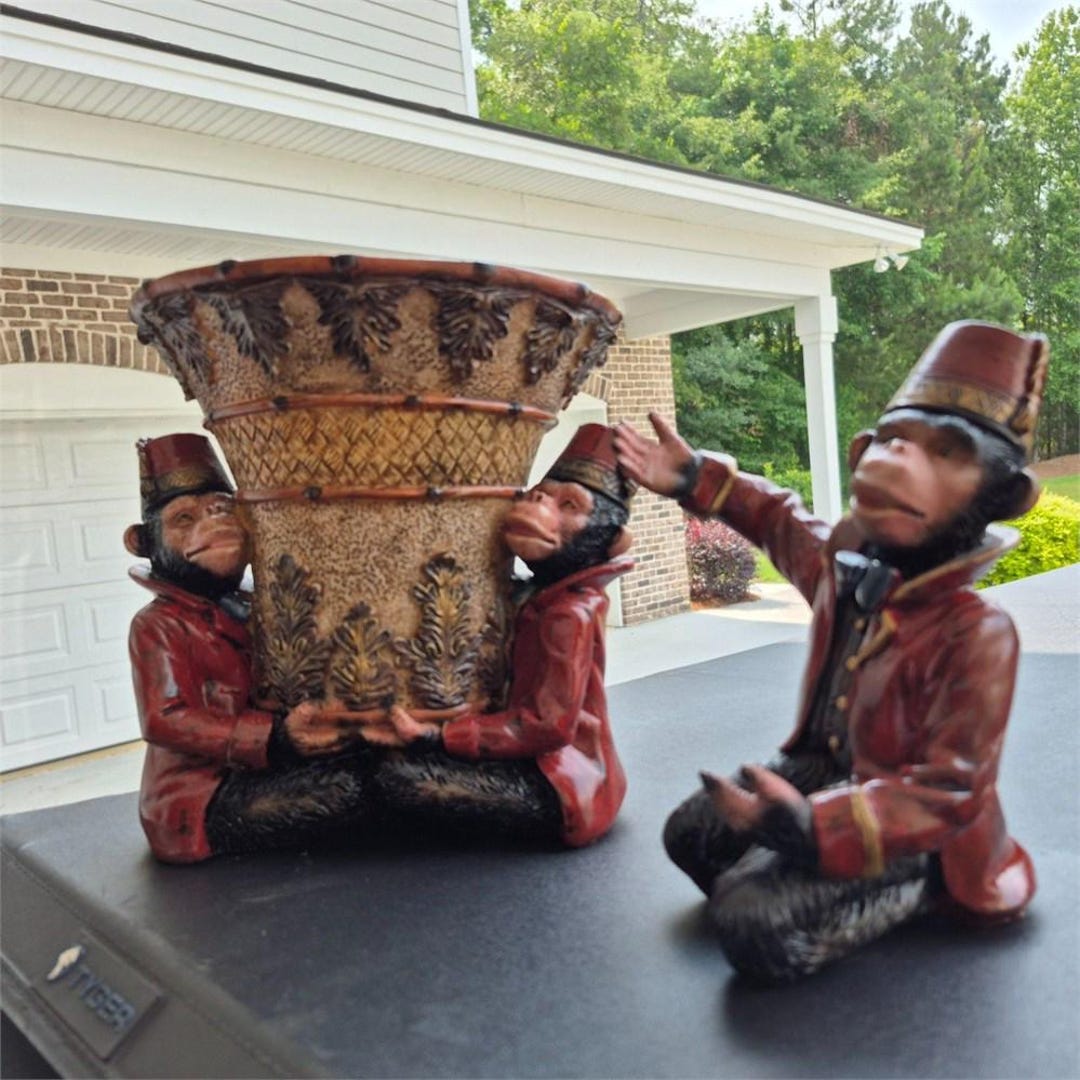 Resin Monkey Home Decor. There Are 2 Monkeys Holding a Pot & Separate ...