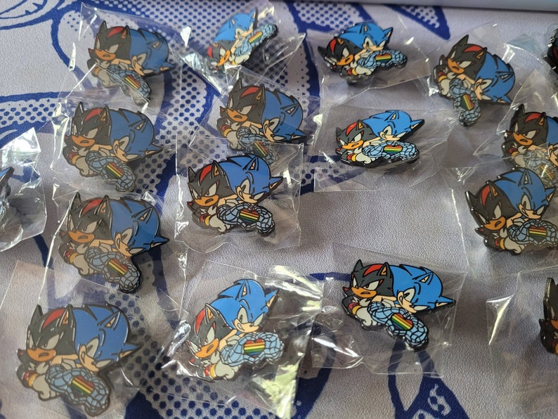 Sonic Prime. Sonadow. Sonic and Shadow Hard Enamel Pride Pin Badge. - Etsy