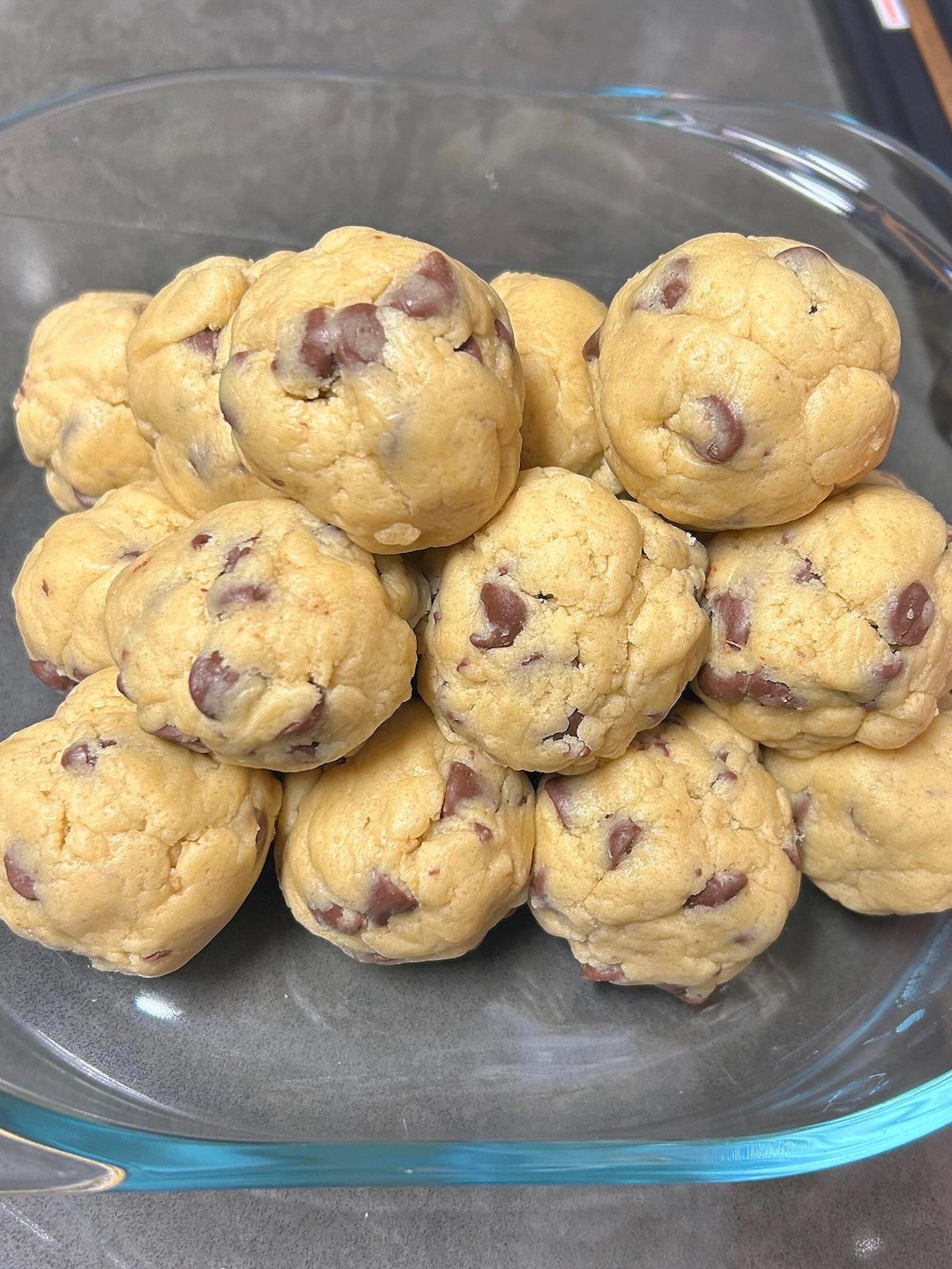 Gourmet Chewy Chocolate Chip Cookie Dough (frozen) - Fancy Slice and ...