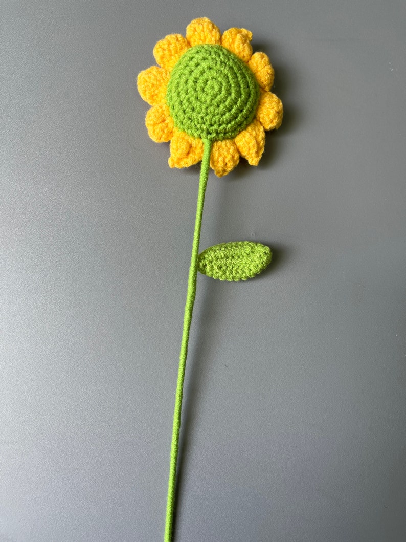 Crochet Sunflower With Stem: Handmade Knitted Flower Bouquet - Etsy