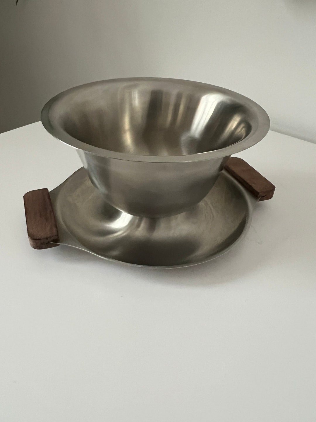 Japan Stainless Steel Gravy Boat Bowl Attached Drip Plate Wood Handles ...