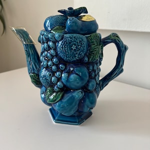 Vintage 8" Tall Inarco Indigo Japan Grapes Berries Fruit Ceramic Teapot ...