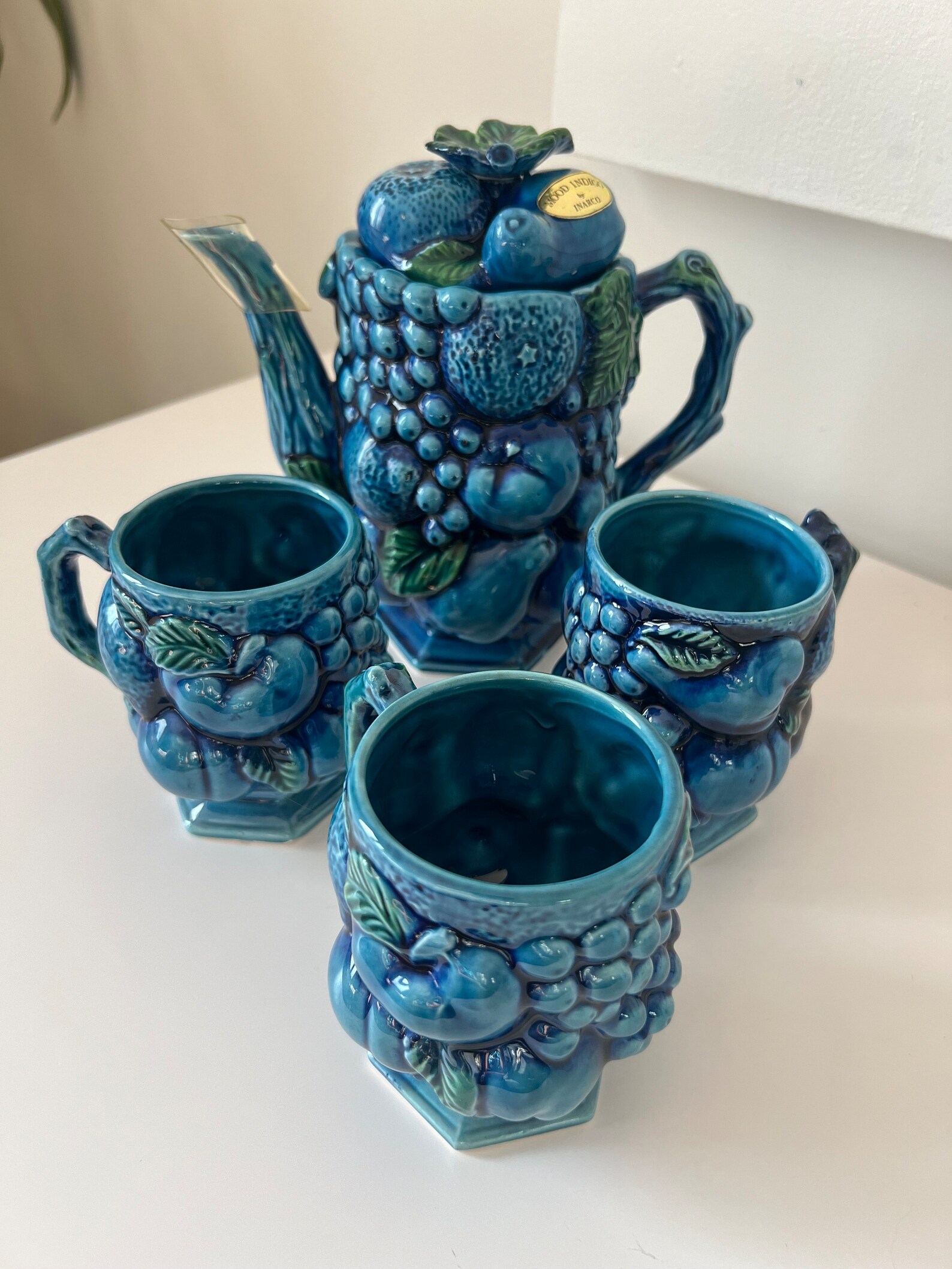 Vintage 8" Tall Inarco Indigo Japan Grapes Berries Fruit Ceramic Teapot ...