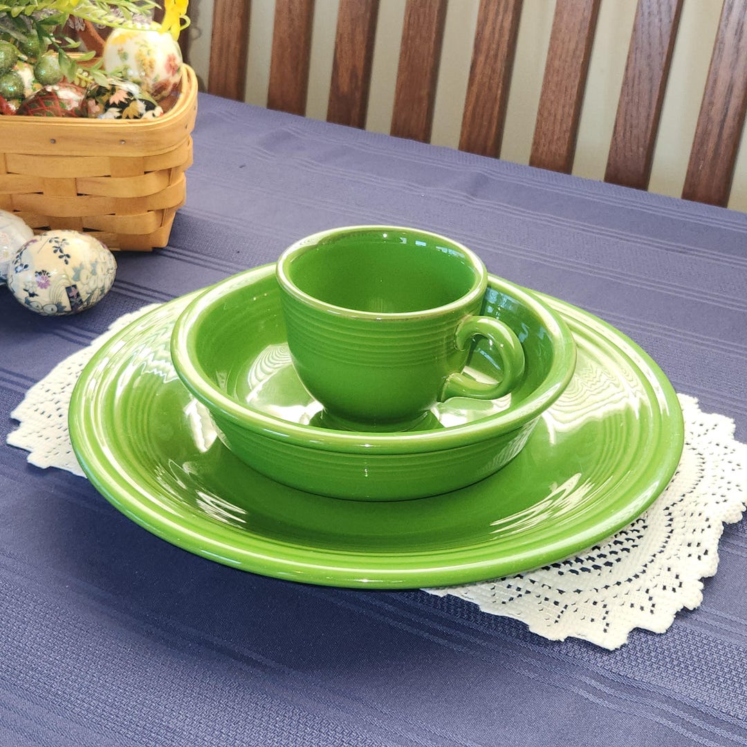 Fiesta Ware Shamrock Green Fiestaware Plate Cup Bowl HLC Homer Laughlin ...
