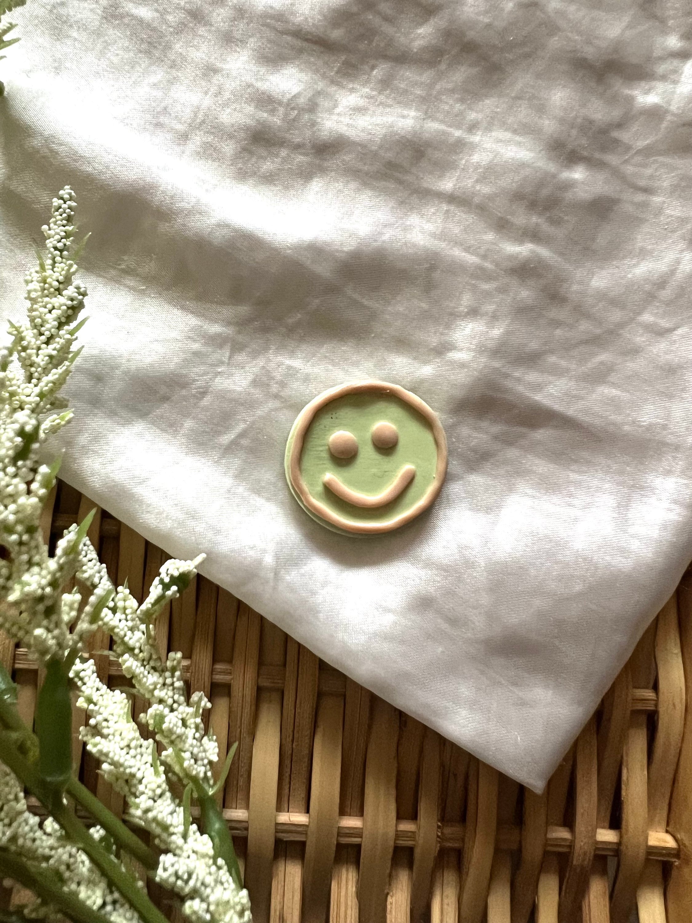 Smiley Face Magnet Set - Etsy