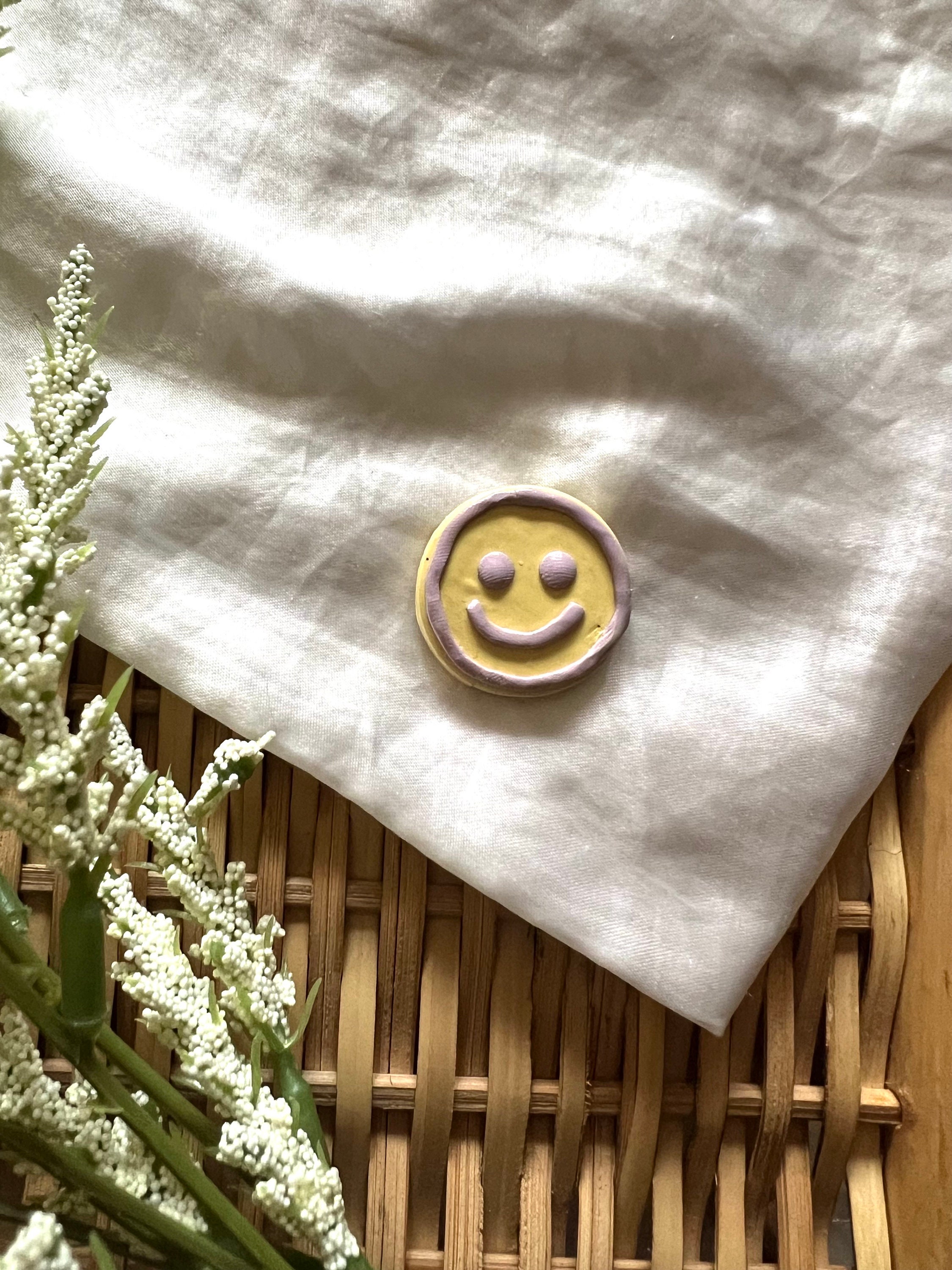 Smiley Face Magnet Set - Etsy
