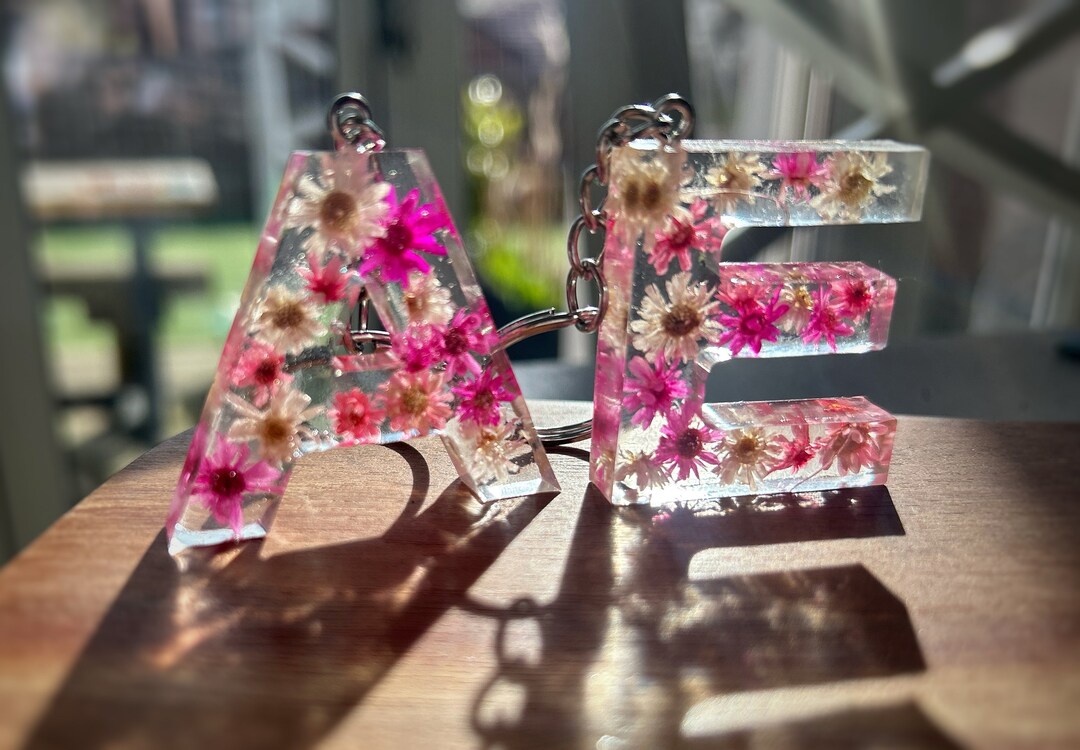 Personalised Floral Letter Keychain - Etsy UK