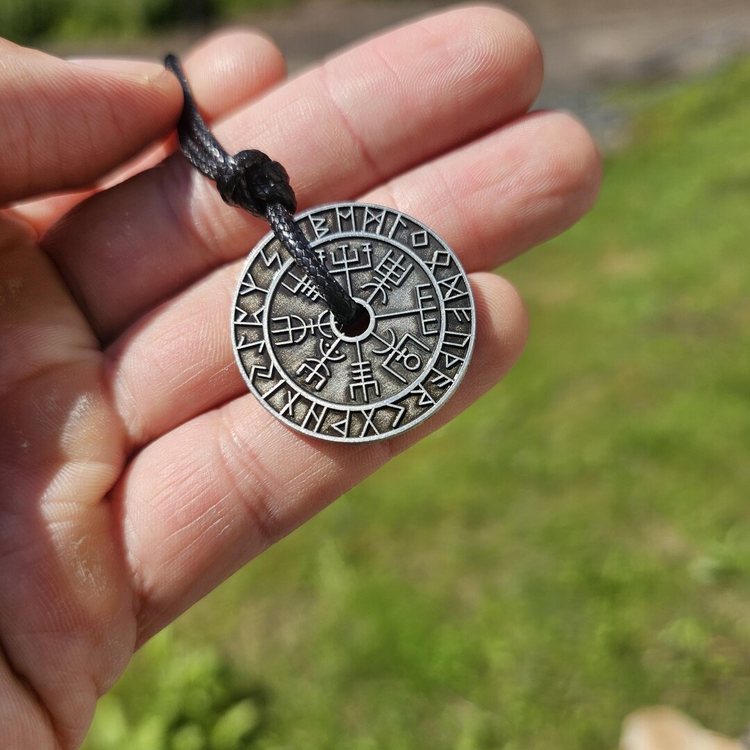 Norse Mythology Vegvisir Stave Rune Pendant Necklace Viking Thor Loki ...