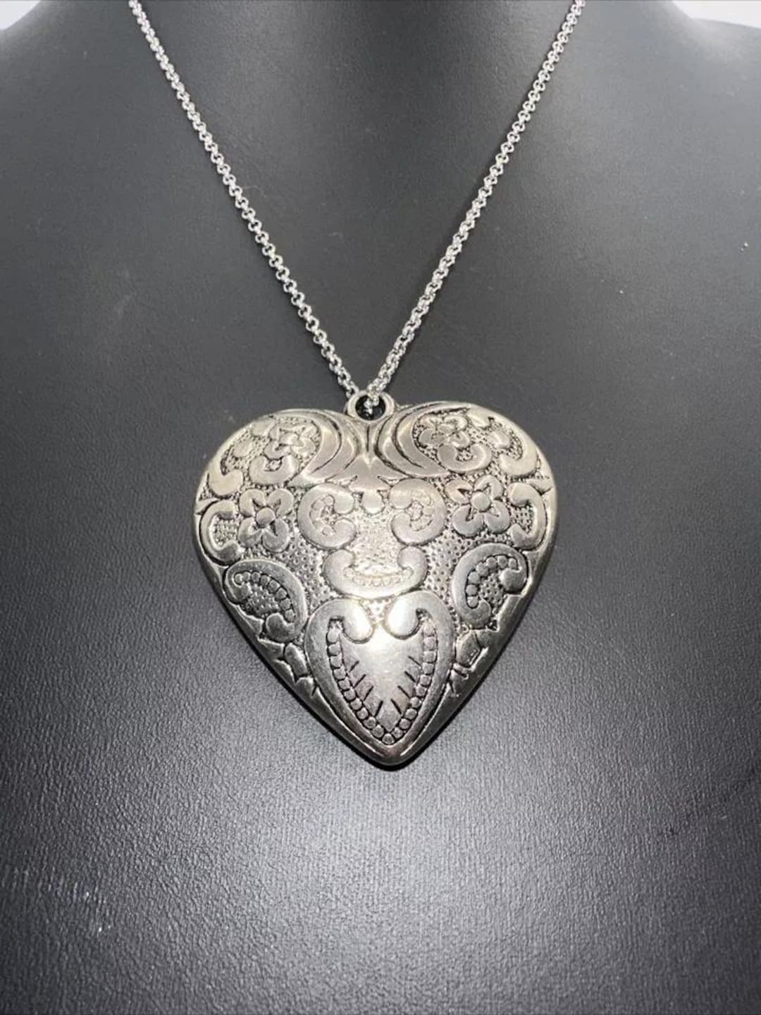 Gothic Forever Hollow Pendant Filigree 14kt White Gold Filled Silvered ...
