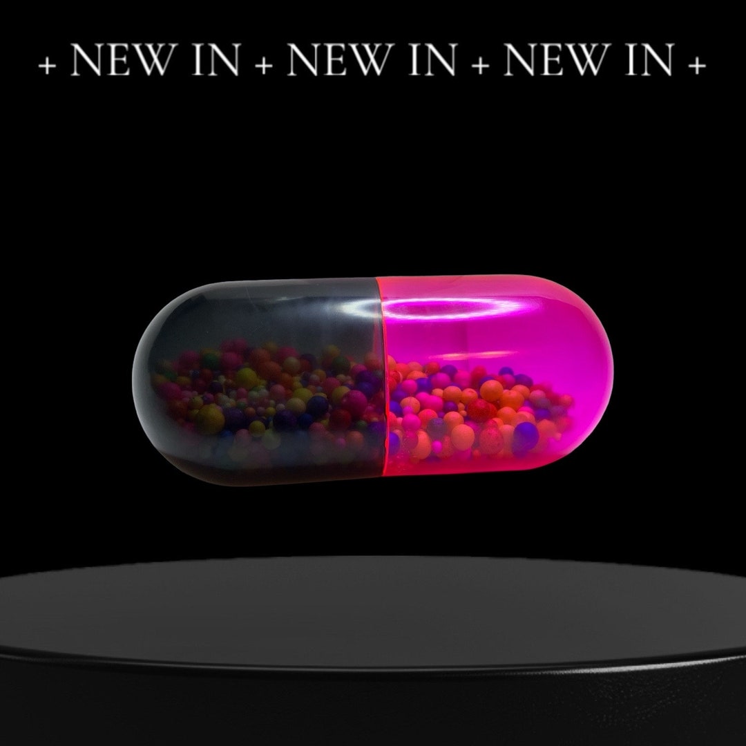 The Original Giant Faux Pill Capsule New Color: Hot Pink & Black Resin ...