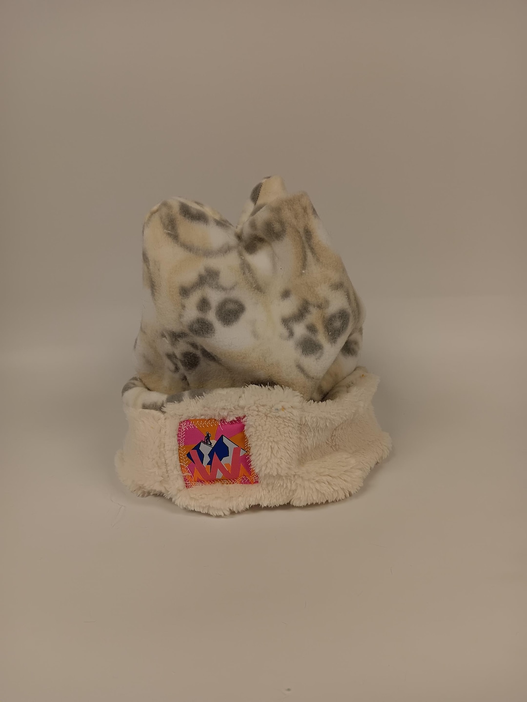 Reversible Four-point Hat – White Skull Fleece & Checkered Minky - Etsy