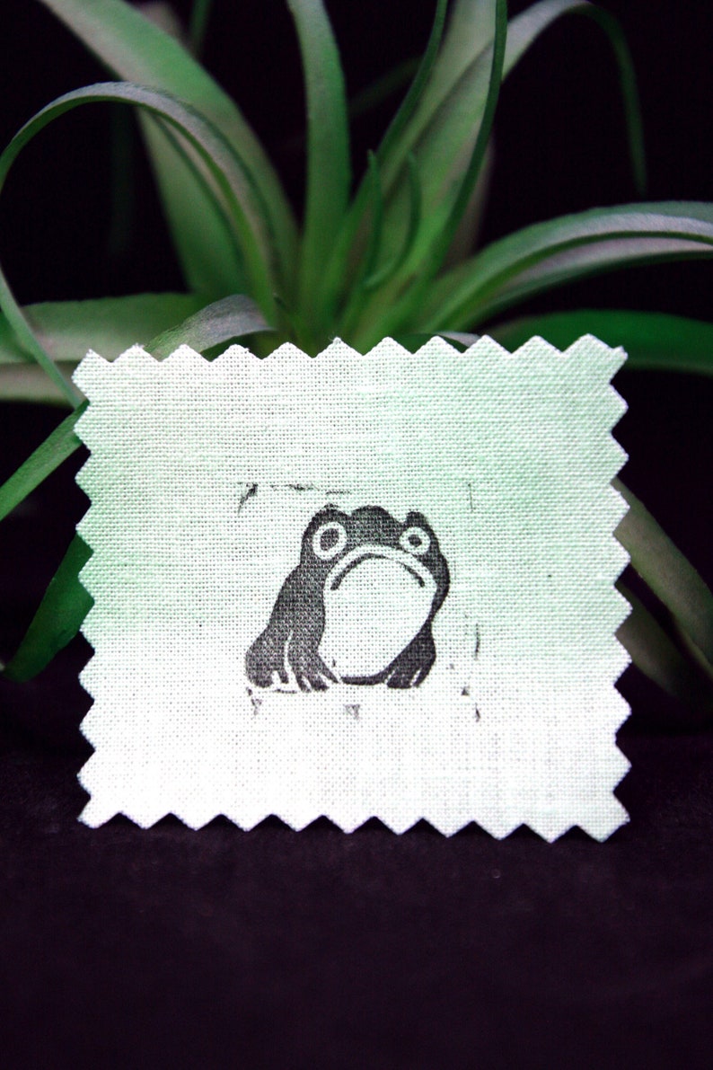 Distressed Frog Mini Sew-on Fabric Lino Print Frog Patch - Etsy