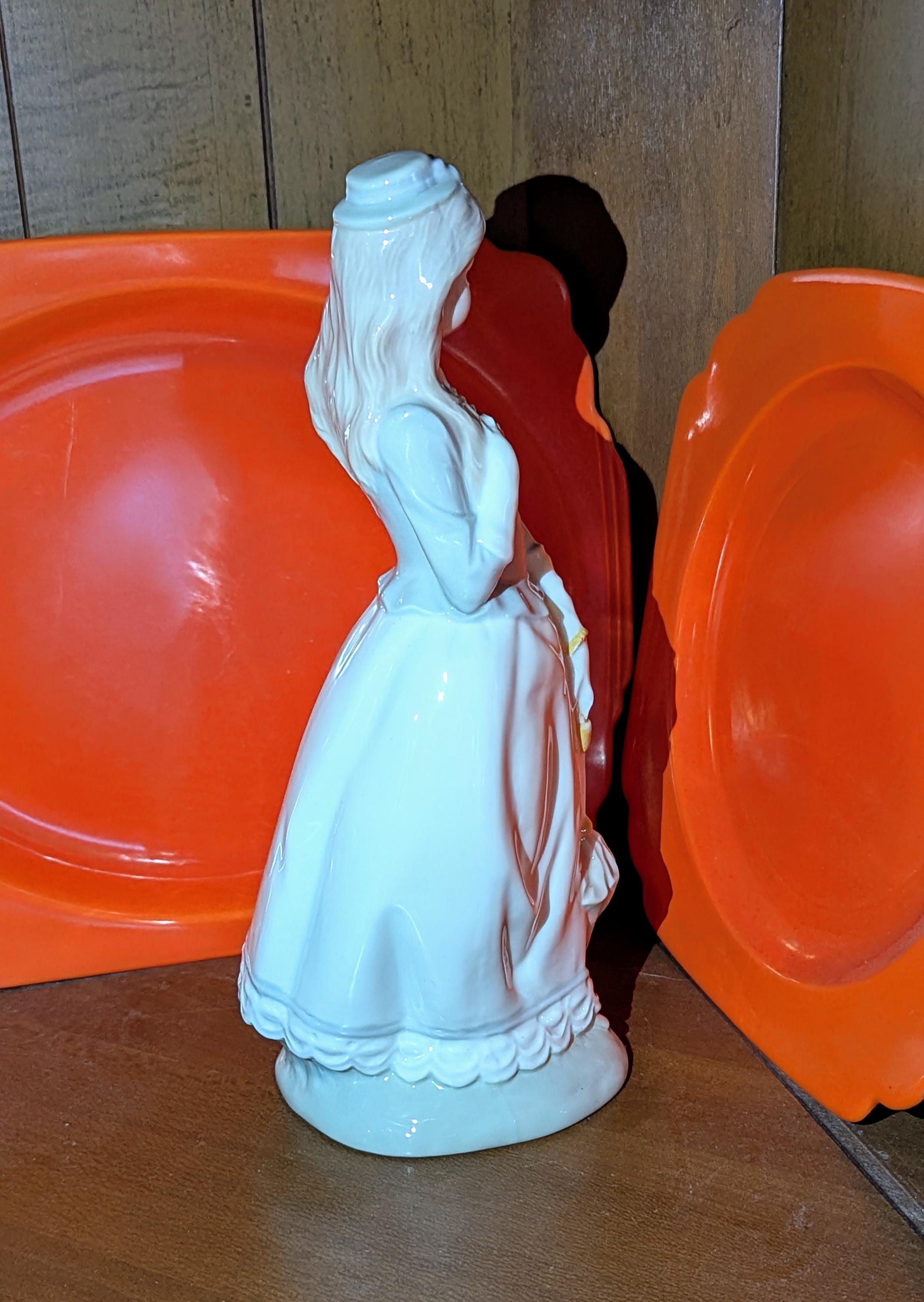 Janbo Porcelain Lady Figurine - Etsy