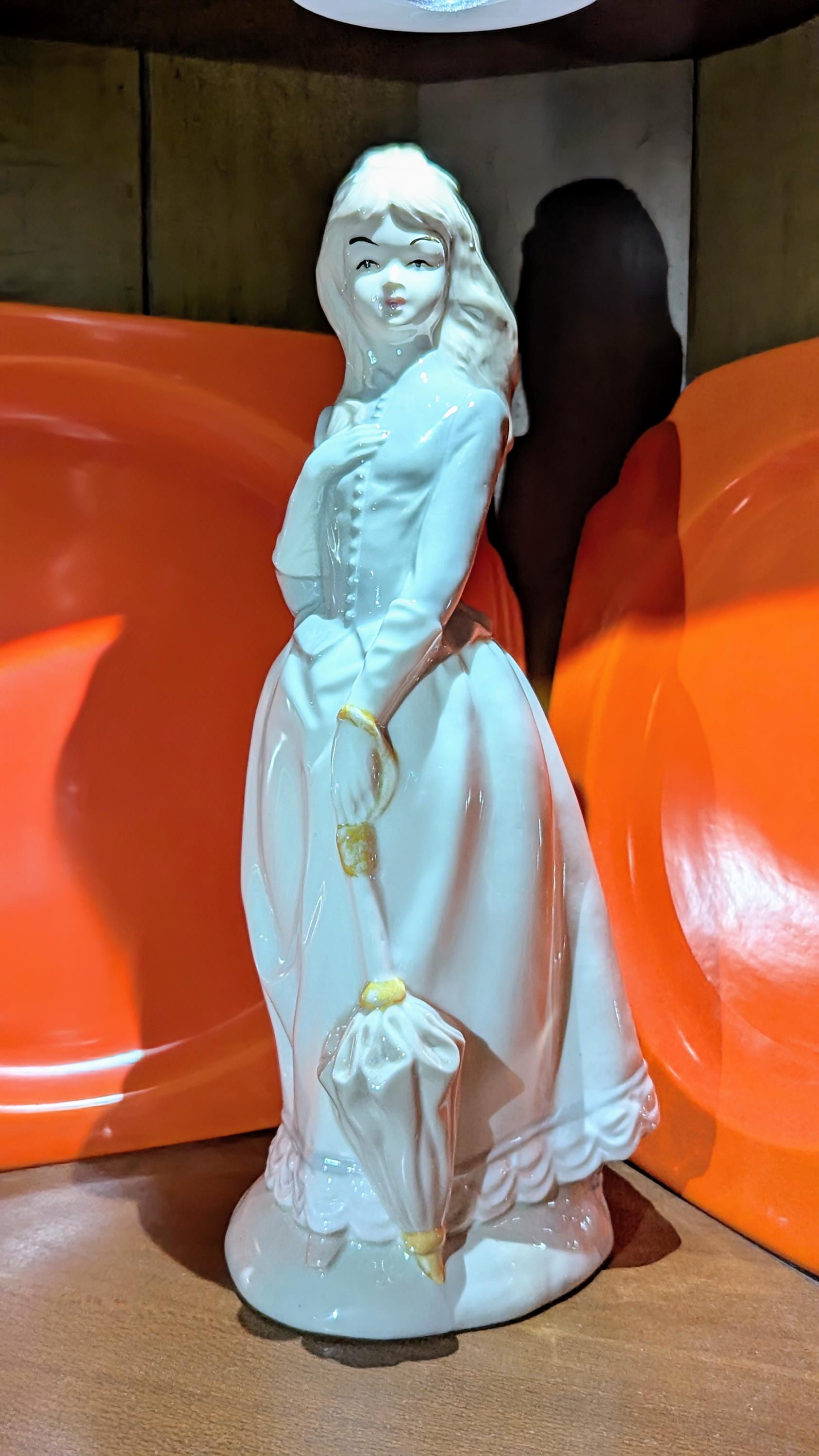 Janbo Porcelain Lady Figurine - Etsy