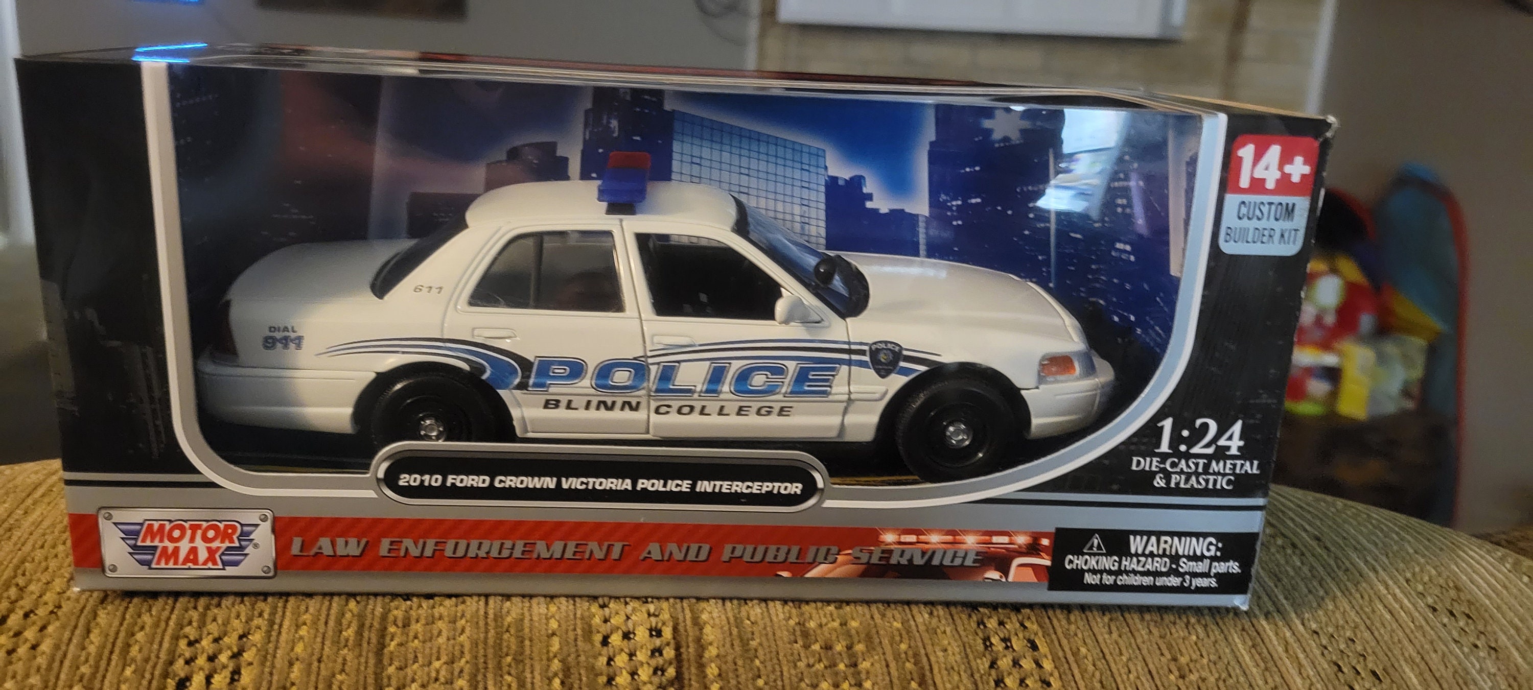 Custom White Police Crown Victoria 1:24 Agency Specific Custom Model - Etsy