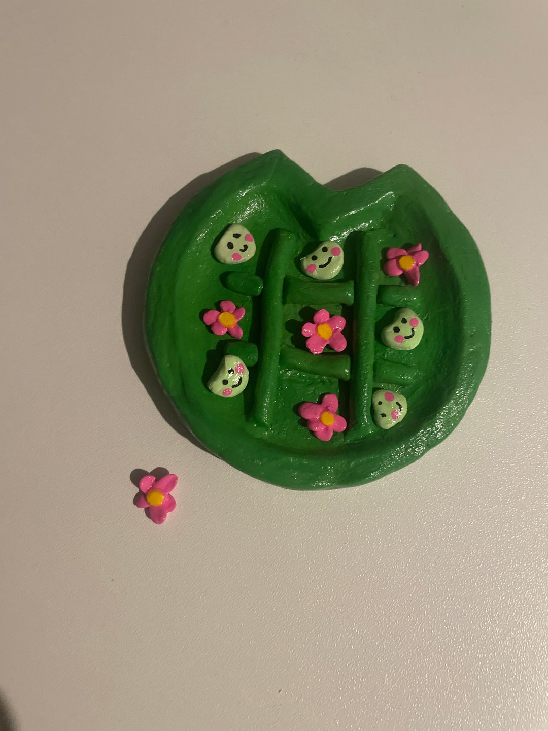 Lily Pad Tic Tac Toe Board - Etsy