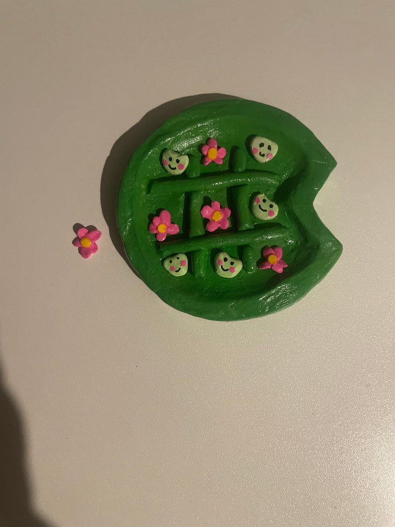 Lily Pad Tic Tac Toe Board - Etsy