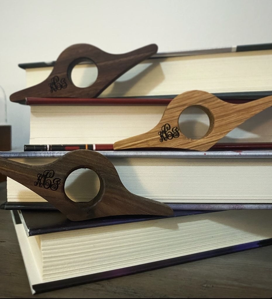 Personalized Book Page Holder, Thumb Book Holder, Triangle Book Holder ...
