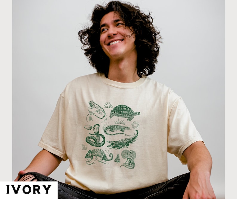 Reptile Print T-shirt, Vintage Style Reptile Graphic Tee, Lizard Snake ...