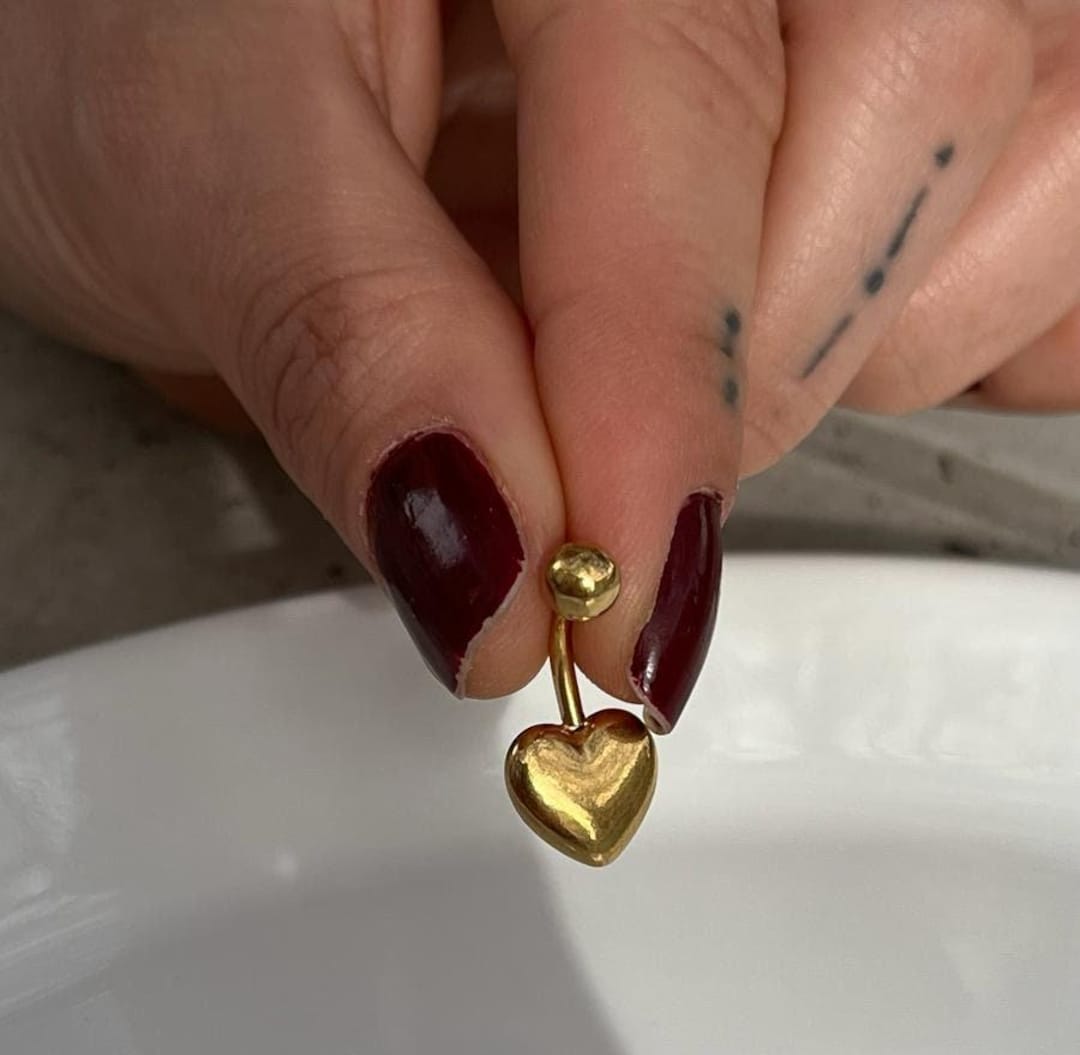 Gold Heart Belly Button Piercing, Natural Diamond Dangled Heart Belly ...