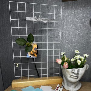 Big Wire Notice Board Organizer, Big Tabletop Photo Hanger, Study Room ...