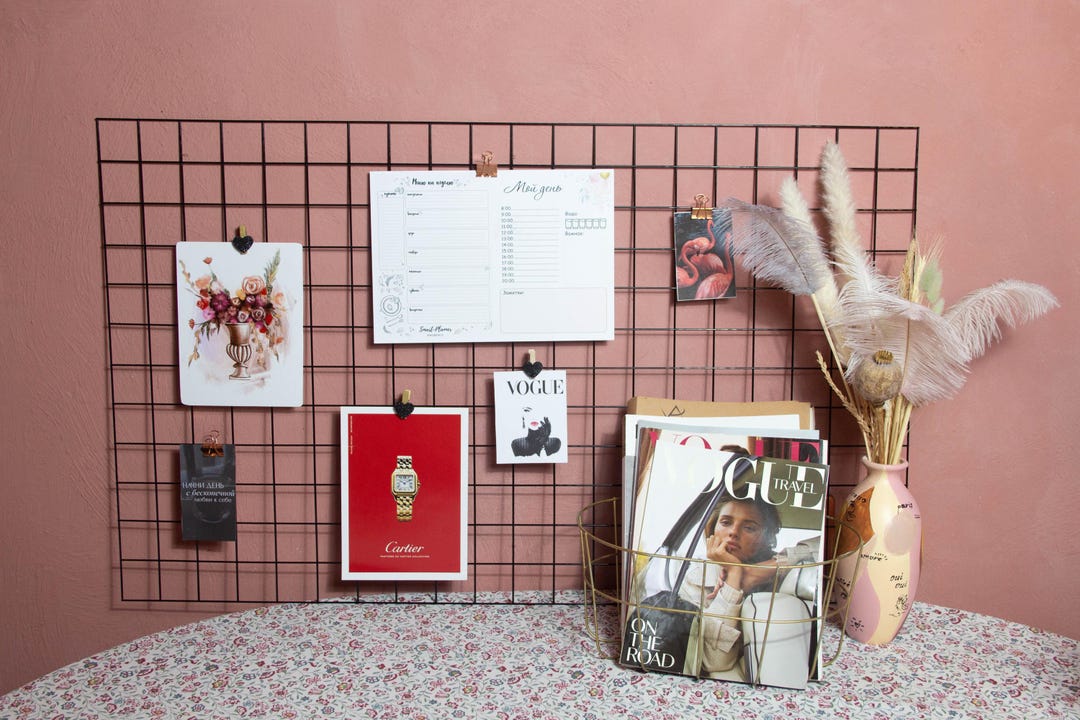 Summer Keepsake Wall Moodboard, Metal Wire Photo Display Grid for ...
