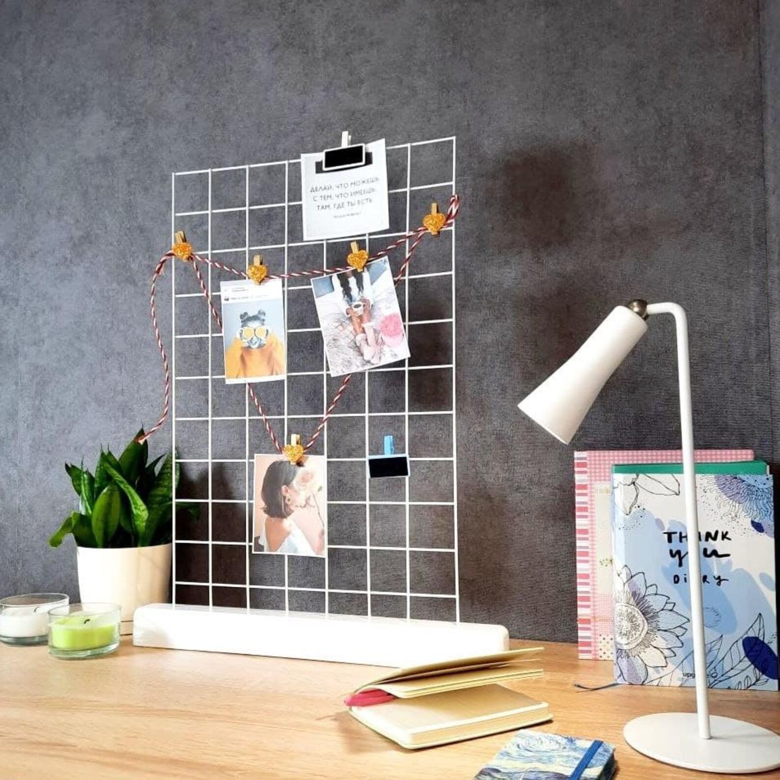 Big Wire Notice Board Organizer, Big Tabletop Photo Hanger, Study Room ...