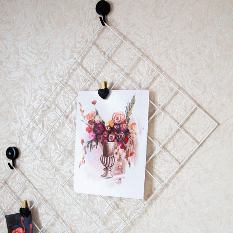 Modern Wire Wall Display for Photos and Memos, Sleek Polaroid Wall Grid ...