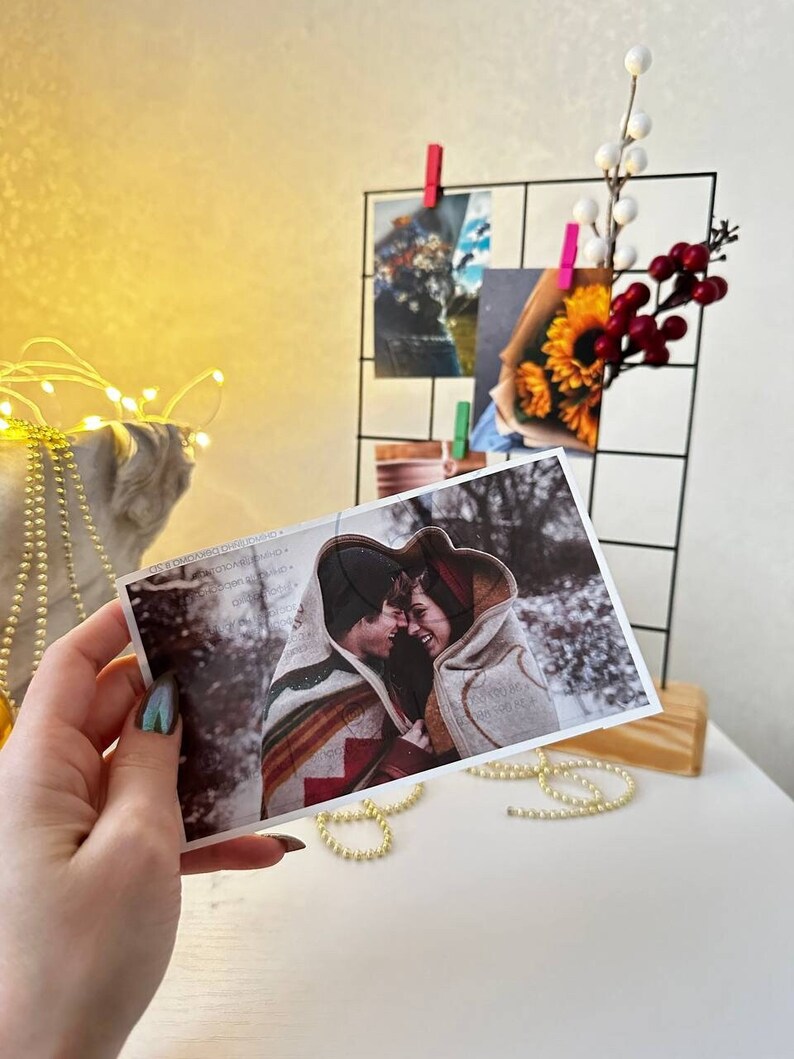 Wire Tabletop Grid in White & Black, Metal Photo Mesh Notice Board With ...