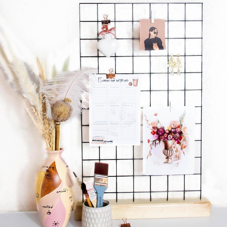 Wire Tabletop Grid Memo Board in White & Black, Minimalist Metal Photo ...