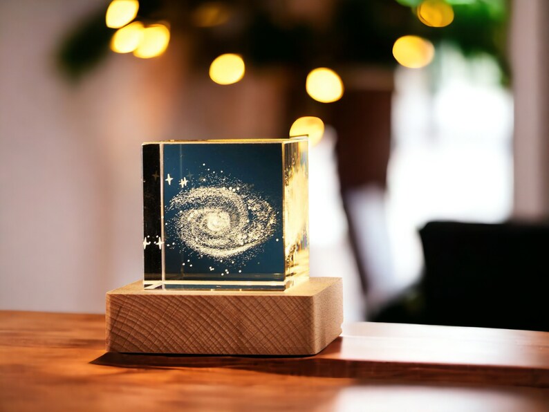 Astronaut Crystal Cube Night Light, Astronomy Night Light, Spaceman ...