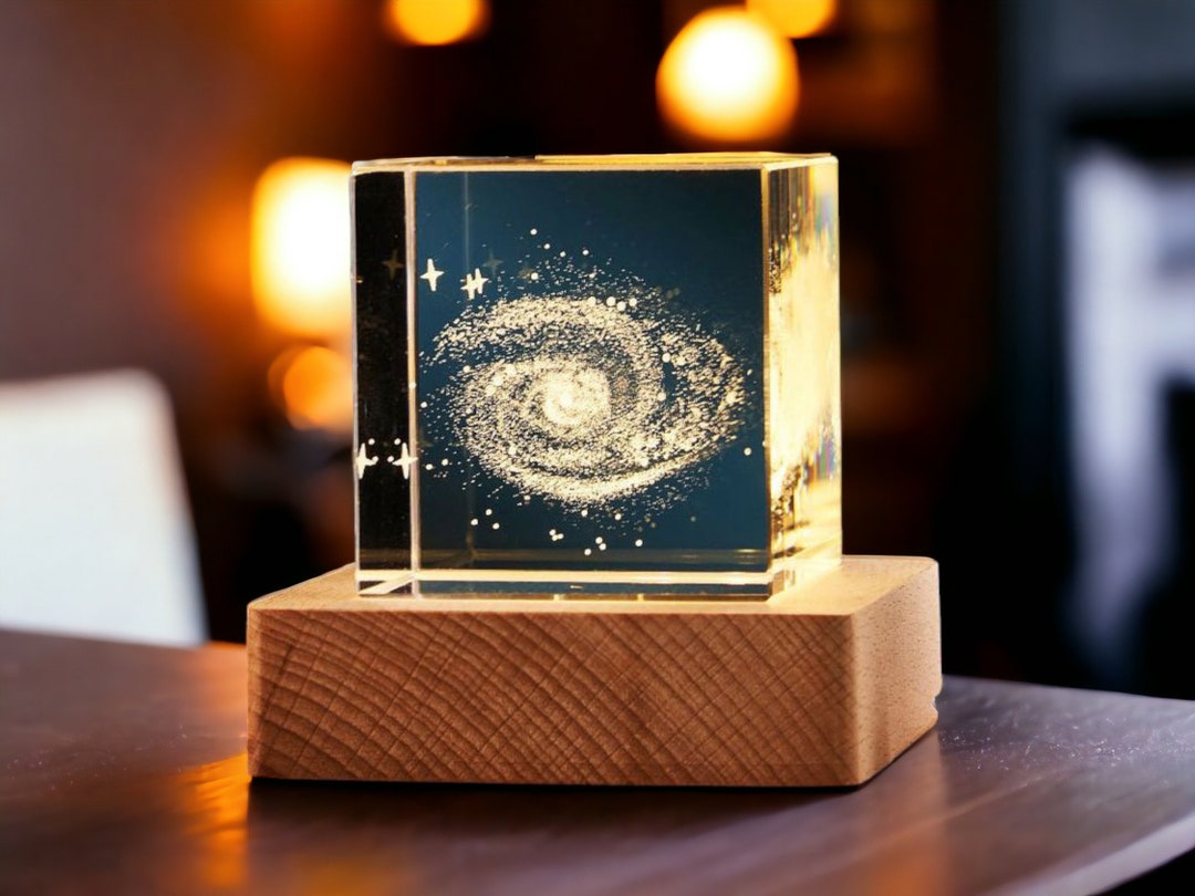Astronaut Crystal Cube Night Light, Astronomy Night Light, Spaceman ...