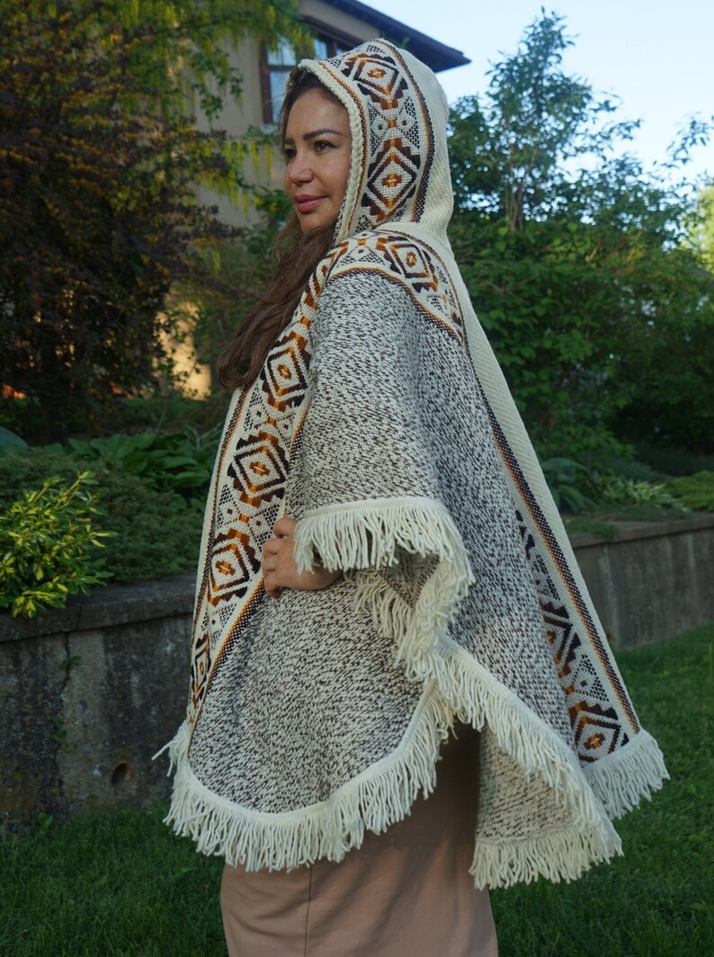 Alpaca Hooded Poncho/open at the Front - Etsy