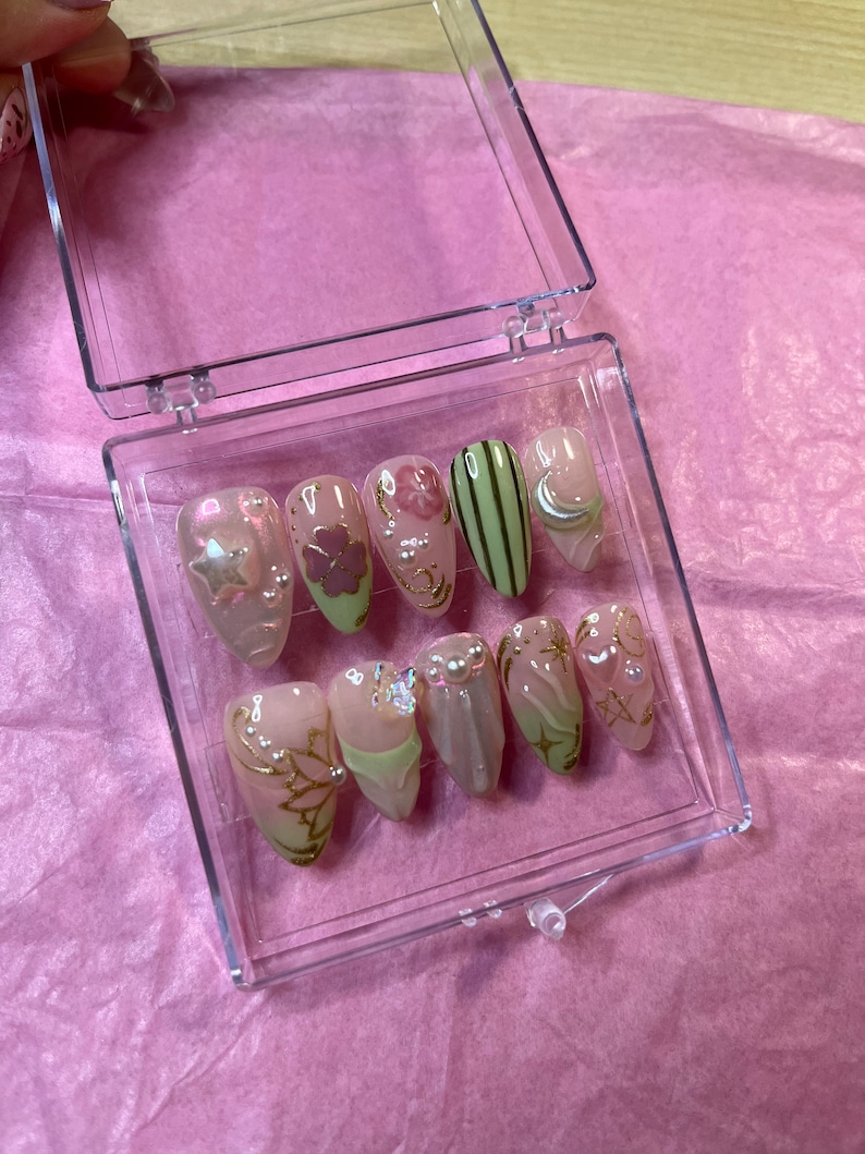 Demon Slayer Mitsuri Kanroji Inspired Nails - Etsy