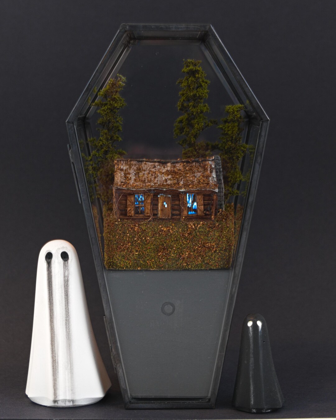 Miniature Evil Dead Cabin Diorama in a Glass Coffin - Etsy UK
