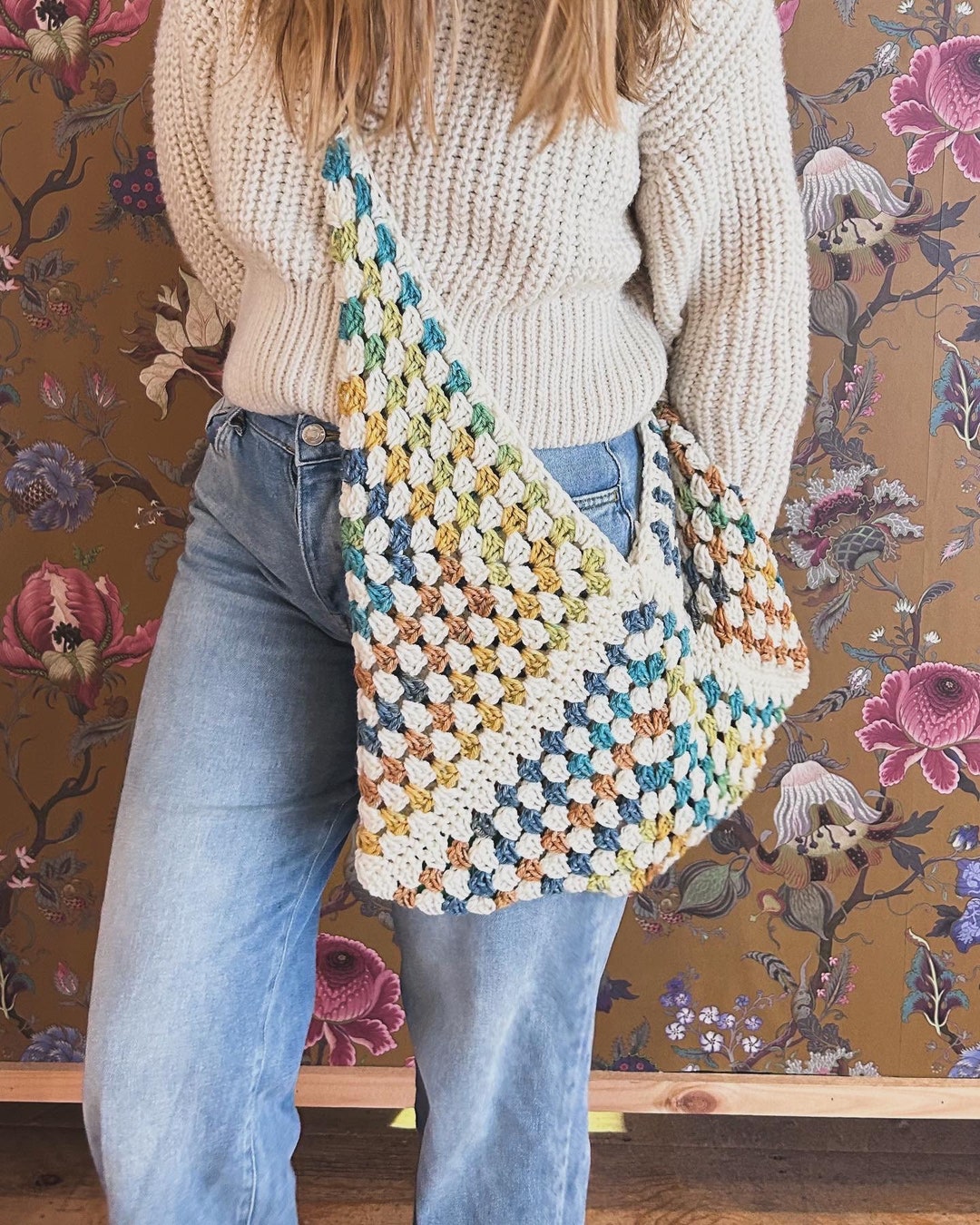 Triangle Granny Square Bag Pattern | Granny Square Pattern | Crochet ...